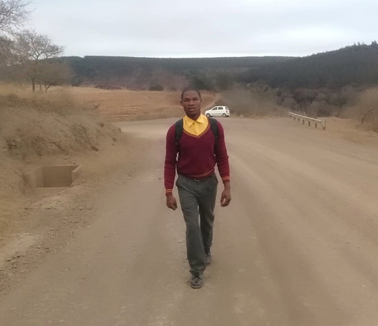 This Grade 11 Learner Walks 20 Km To And From School Daily GroundUp this-grade-11-learner-walks-20-km-to-and-from-school-daily-groundup